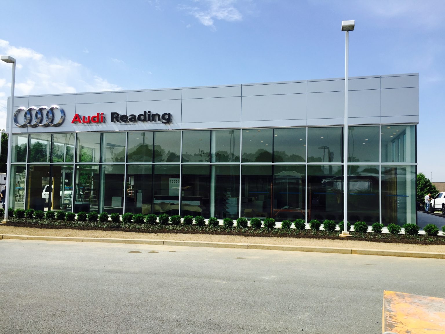 B&G Glass – The Clear Choice For All Your Glass Needs