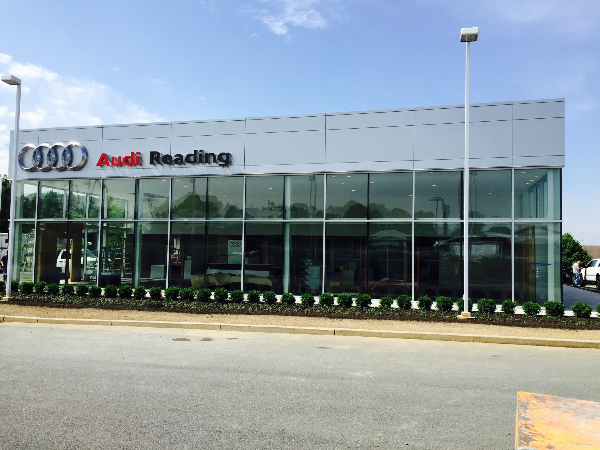 B&G Glass – The Clear Choice For All Your Glass Needs